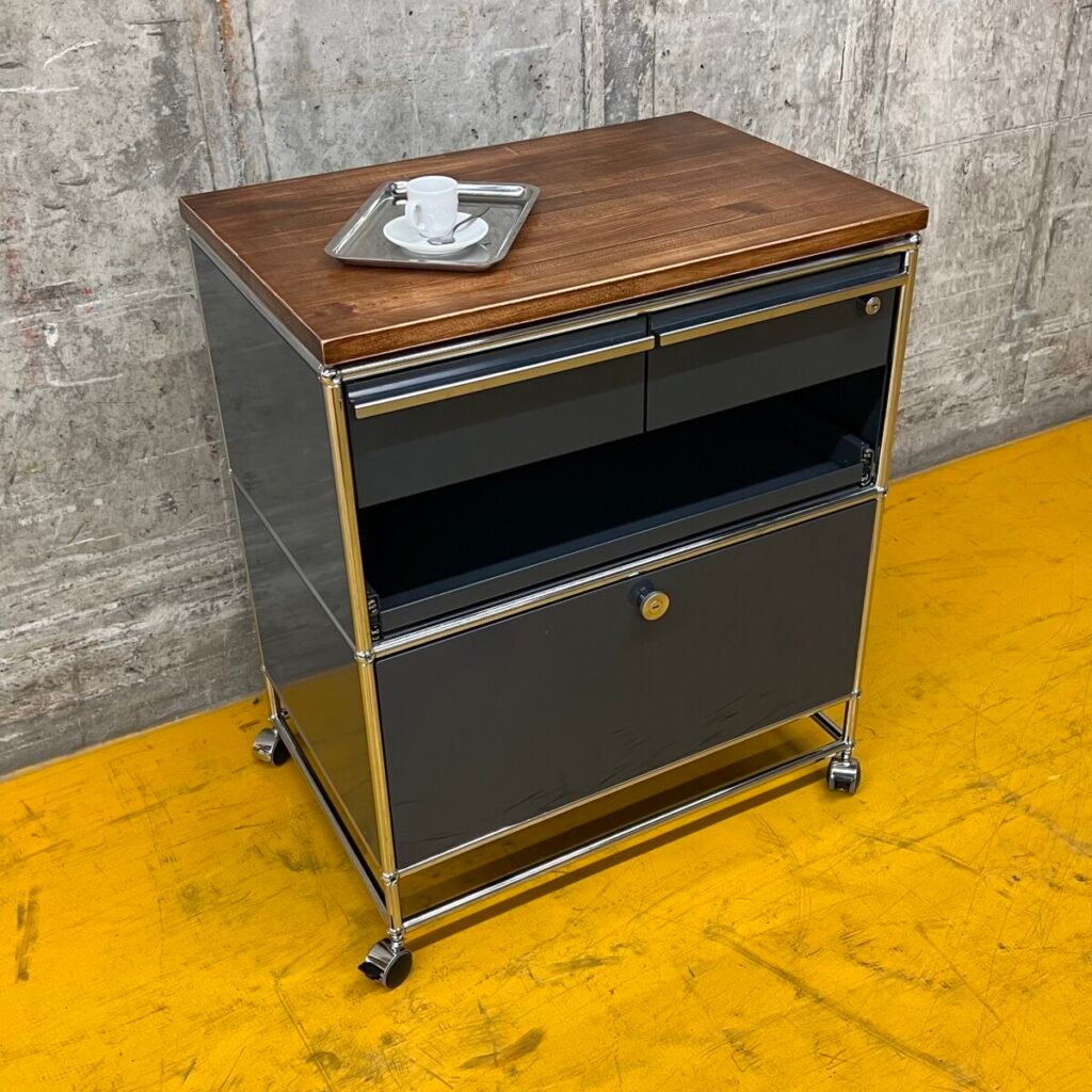 USM Coffeetable | Vintage Möbel kaufen auf KURATO.CH